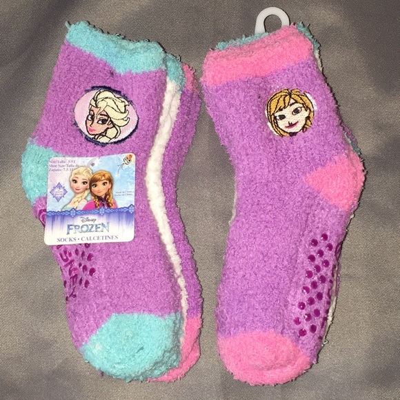 Disney | Accessories | Nwt Disneys Frozen Anna Elsa 3 Pk Fleece Socks ...
